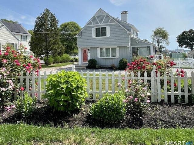 Attawan Rd, East Lyme, Home For Sale