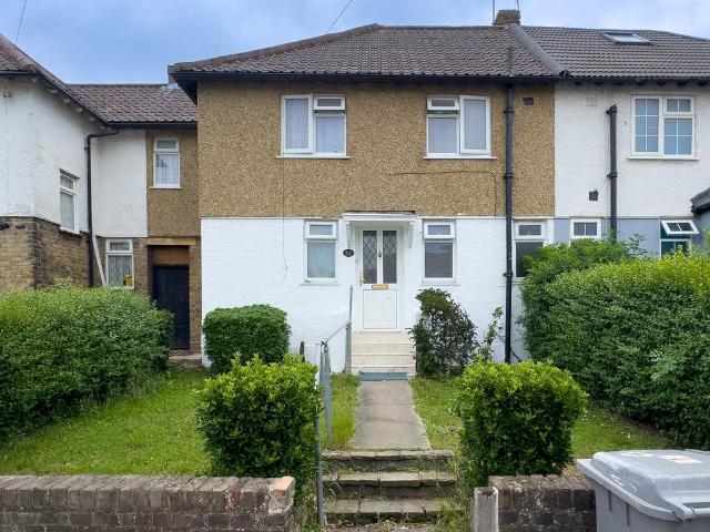 Attewood Avenue, London, NW10 3 bed terraced house to rent £2,250 pcm £519 pw