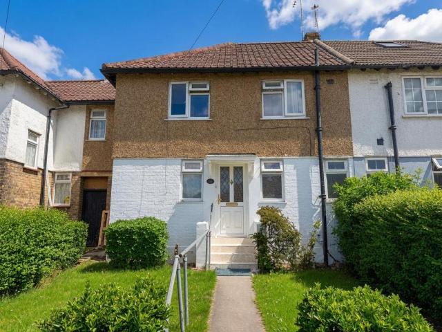 Attewood Avenue, London 3 bed terraced house to rent £2,300 pcm £531 pw