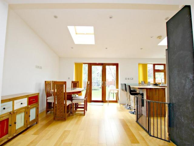 Attewood Avenue, Neasden 3 bed semi detached house to rent £2,401 pcm £554 pw