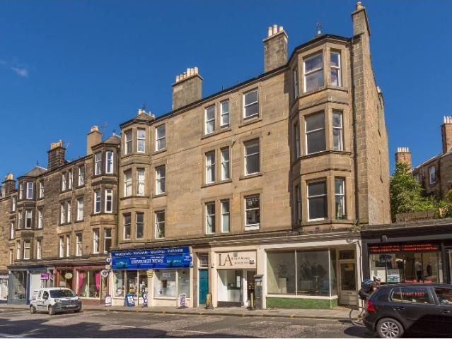 Attractive first floor flat in sought after location. Presented to the market fully furnished and in good order throughout