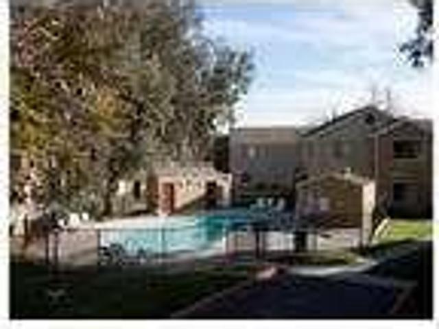 Attractive 1 bed, 1 bath. Washer/Dryer Hookups!