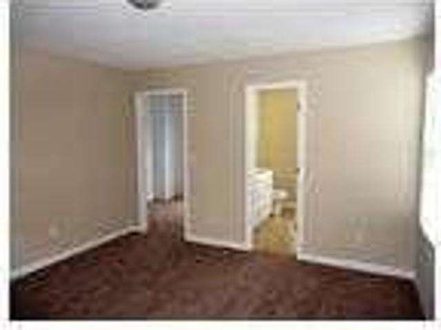 Attractive 4 bed, 2.50 bath. Will Consider!