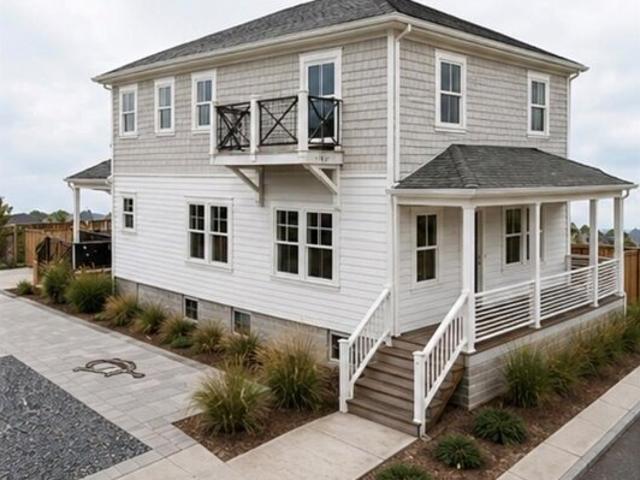 Atwood Ave, Cranston, Home For Sale