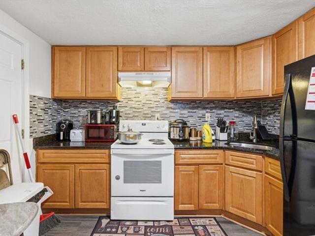 Auna Dr Apt,brockton, Condo For Sale