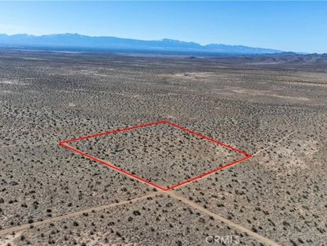 Auburn Ave, Adelanto, CA 92301