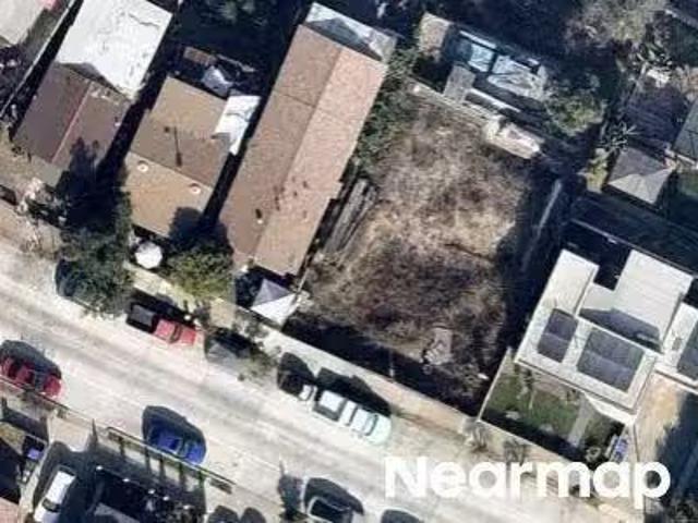 Auburn Dr