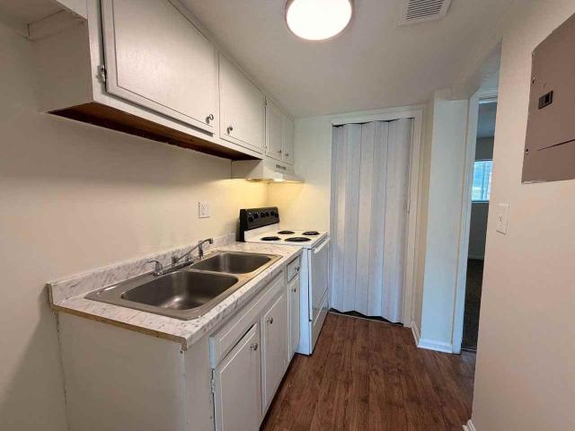 Auburndale 1 Bedroom Apartment for Rent at 2005 2001, 2003, 2005 Terril Lane, West Buechel, KY 40218 West Buechel