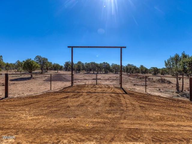 Aubri Ln, Show Low, AZ 85901