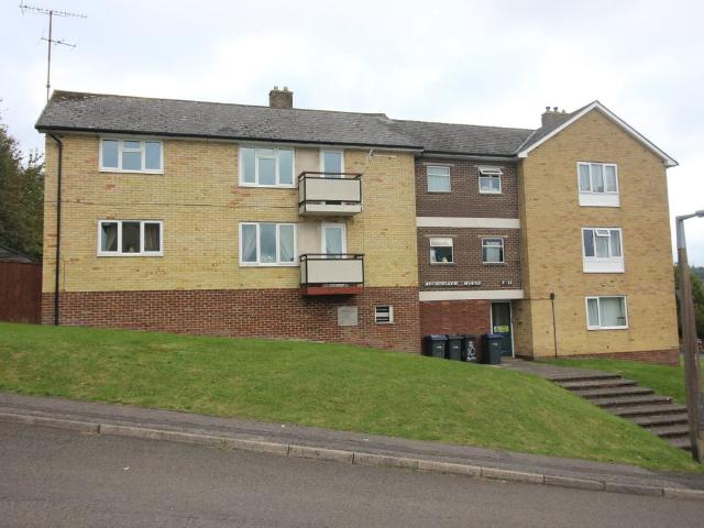 Auchinleck House, Sidbury Heights, Sidbury Circular Road SP9, 2 bed flat to rent, £1,050 pcm | PrimeLocation