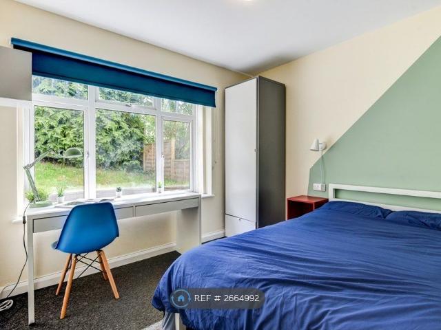 Auckland Drive, Brighton BN2, 6 bed shared accommodation to rent, £3,450 pcm | PrimeLocation