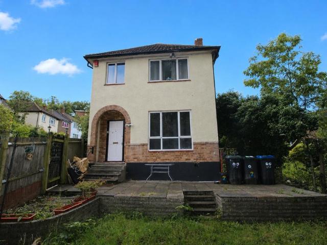 Auckland Gardens, London, SE19 3 bed detached house to rent £3,500 pcm £808 pw