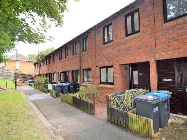 Auckland Road, London, SE19 2 bed terraced house to rent £2,050 pcm £473 pw
