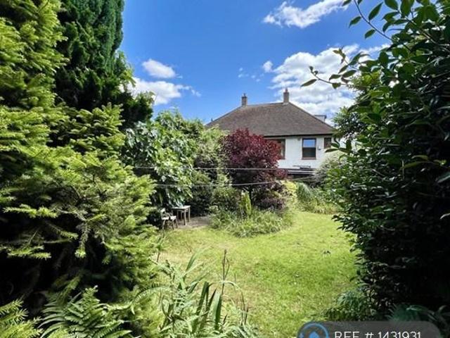 Auckland Road, London, SE19 3 bed semi detached house to rent £2,850 pcm £658 pw