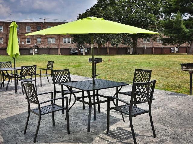 Audubon Apartment Homes 2 Bedroom Apartment for Rent at 6242 Roosevelt Blvd, Philadelphia, PA 19149 Oxford Circle Castor