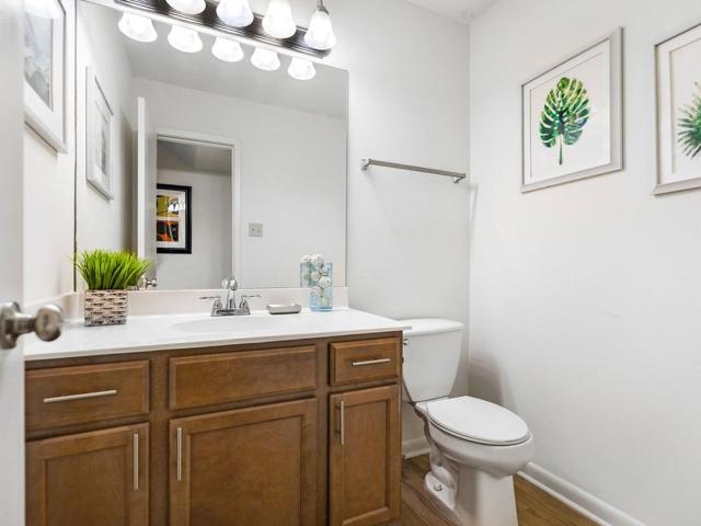 Audubon Gates 2 Bedroom Apartment for Rent at 250 Brownswitch Rd, Slidell, LA 70458