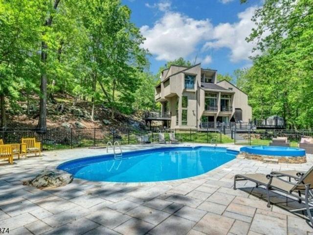 Audubon Trl, Boonton Township, Home For Sale