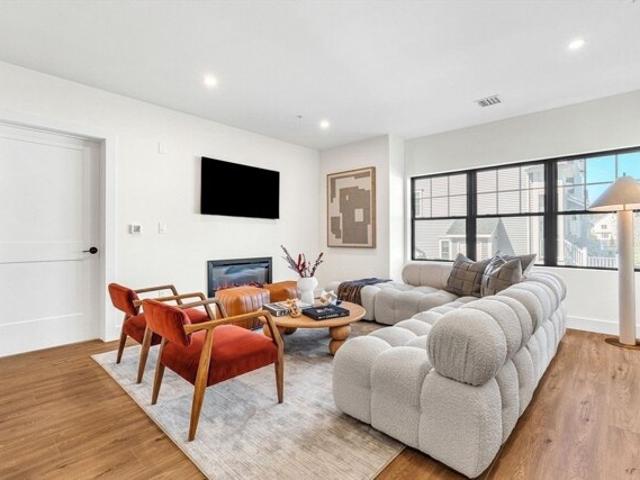 Audubon Way Apt,canton, Condo For Sale