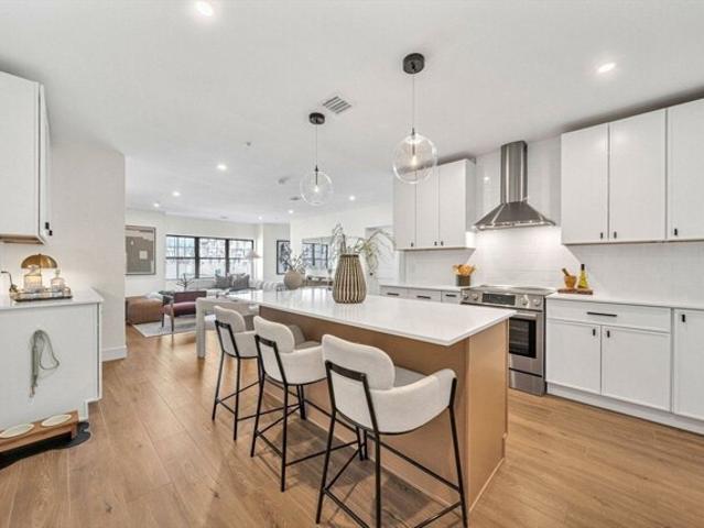 Audubon Way Apt,canton, Condo For Sale