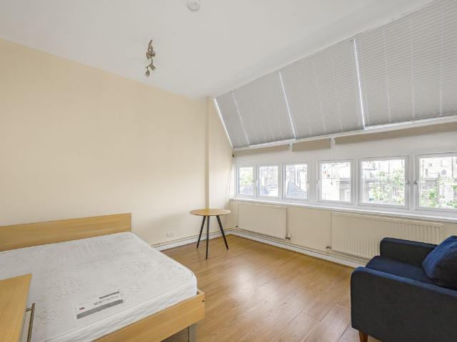 Auden Place, London NW1, Studio to rent, £1,900 pcm | PrimeLocation