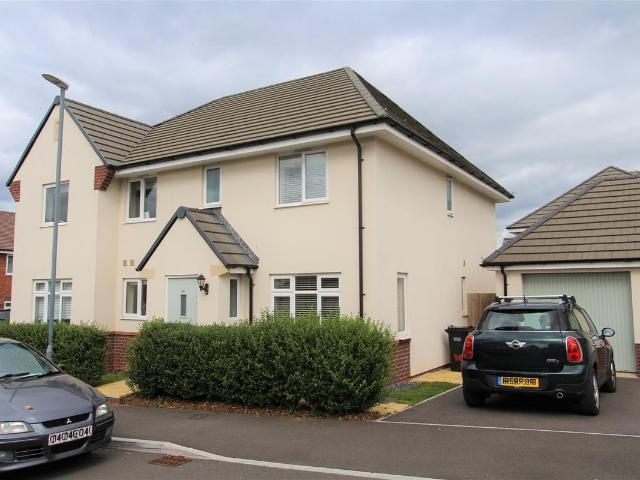 Augustus Avenue, Keynsham, Bristol BS31, 3 bed semi detached house to rent, £1,700 pcm | PrimeLocation