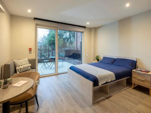 Augustus Road, Southfields, London SW19, 2 bed flat to rent, £3,500 pcm | PrimeLocation