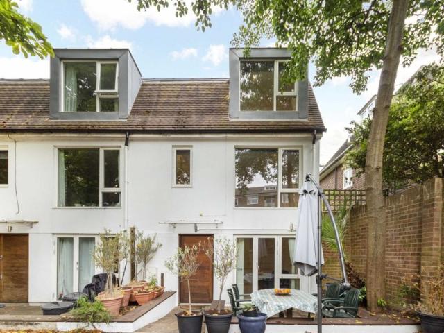 Augustus Road, Wimbledon, SW19, London