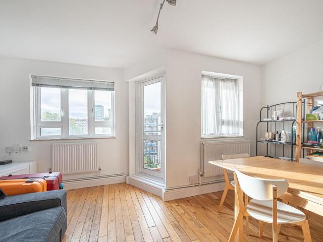 Augustus Street, Camden, London, NW1 2 bed flat to rent £2,400 pcm £554 pw