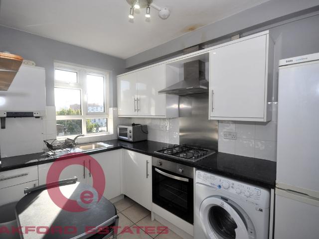 Augustus Street, Euston NW1, 2 bed flat to rent, £2,817 pcm | PrimeLocation