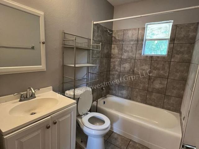 August Move In Specials* Riverside Apartments Studio Apartment for Rent at 650 Dixon Blvd, Cocoa, FL 32922