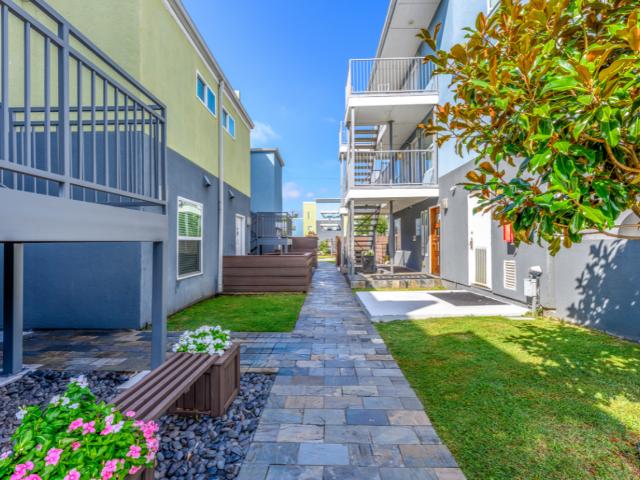 August Special at Nuvo Park Place Apartments – Tour Today & Get $300 OFF Your First Month's Rent! 1 Bedroom Apartment for Rent at 2116 N Garrett Ave, Dallas, TX 75206