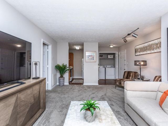 Augusta Commons Apartments 1 Bedroom Apartment for Rent at 705 Powers Ferry Rd Se, Marietta, GA 30067