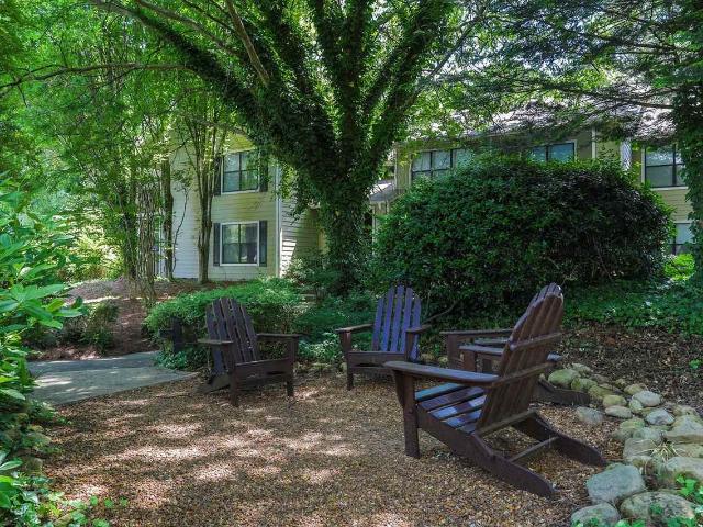 Augusta Commons Apartments 3 Bedroom Apartment for Rent at 705 Powers Ferry Rd Se, Marietta, GA 30067