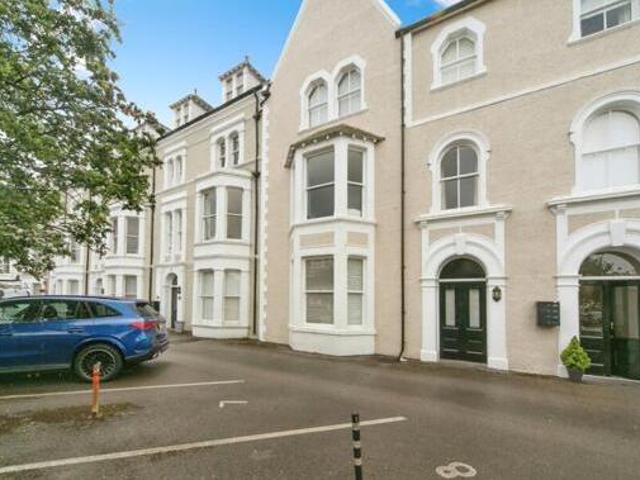 Augusta Street, Llandudno, 2 Bedroom Flat