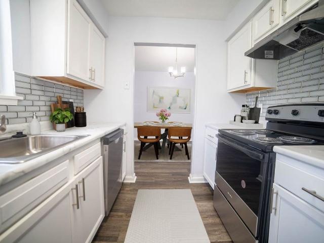 Aura Apartments 3 Bedroom Apartment for Rent at 3035 W 39th St, Spring Hill, IN 46228 Wynnedale Spring Hill