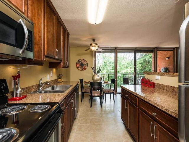 Aurora 1 Bedroom Apartment for Rent at 1425 Eastcrest Dr, Charlotte, NC 28205 Briarcreek Woodland