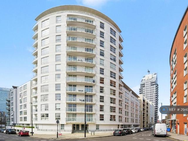 Aurora Building, London, E14 2 bed flat to rent £2,900 pcm £669 pw