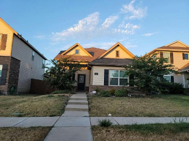 Aurora Ln