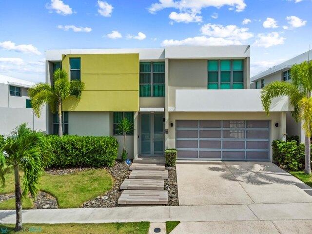 Aurora Montecielo Unit,guaynabo, Home For Sale
