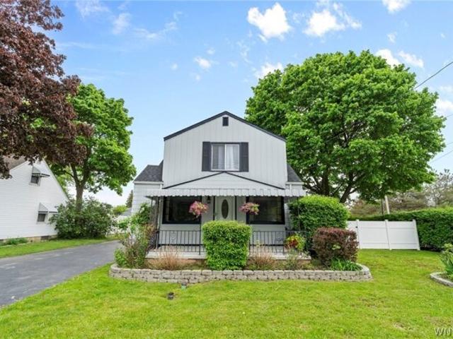 Aurora St, Lancaster, Home For Sale