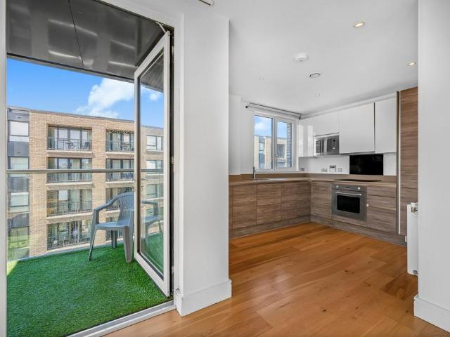 Aurora Point, 1 Winchester Square. 1 bed apartment to rent £2,000 pcm £462 pw