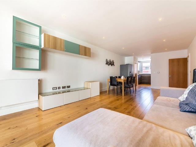 Aurora Point, Rotherhithe SE16, 3 bed flat to rent, £3,000 pcm | PrimeLocation