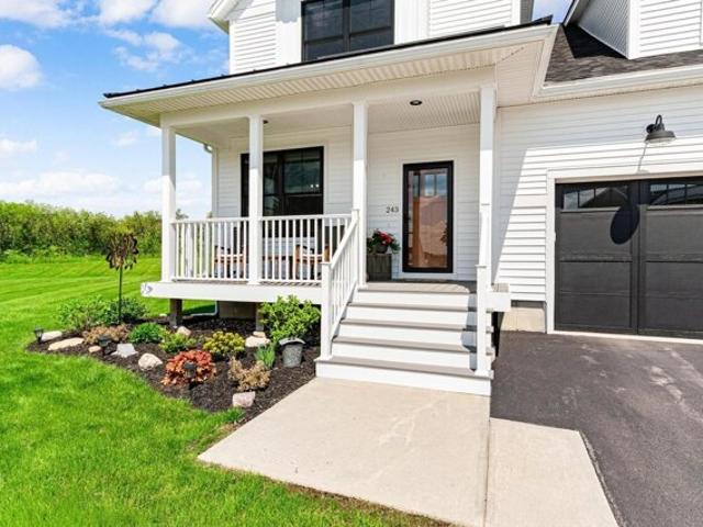 Aurora Rd, South Burlington, Home For Sale