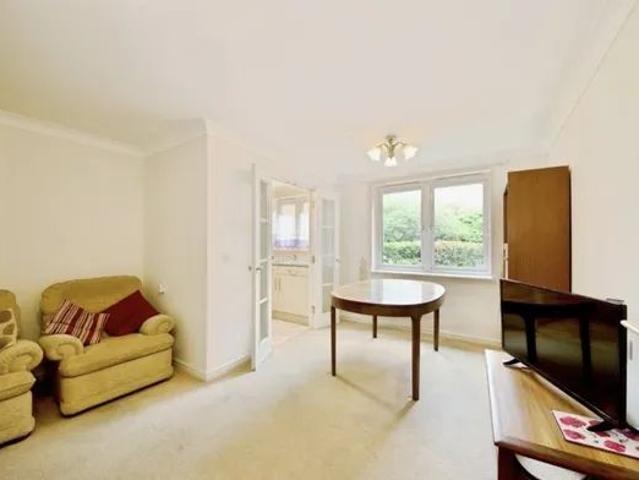 Austen Court, N21, Property for rent