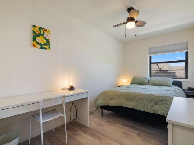 Austin House. Comfy & modern