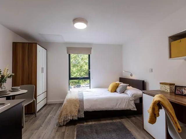 Austin Hall, Leeds Student Accommodation | Amber