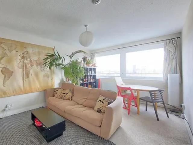 Austin Road, London, SW11 5JN, United Kingdom | 3 bed apartment for rent #139333154 | Rentberry