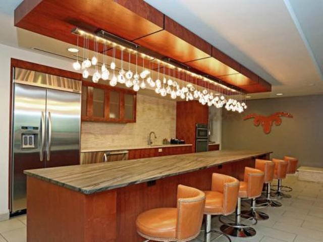 Austin TX 78741 77113823