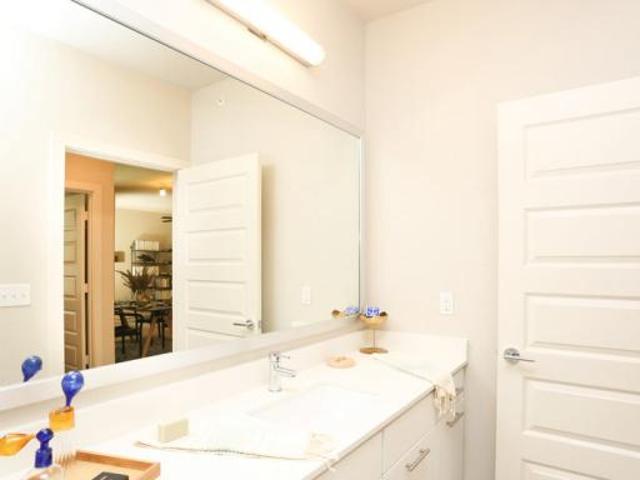 Austin TX 78752 77112846