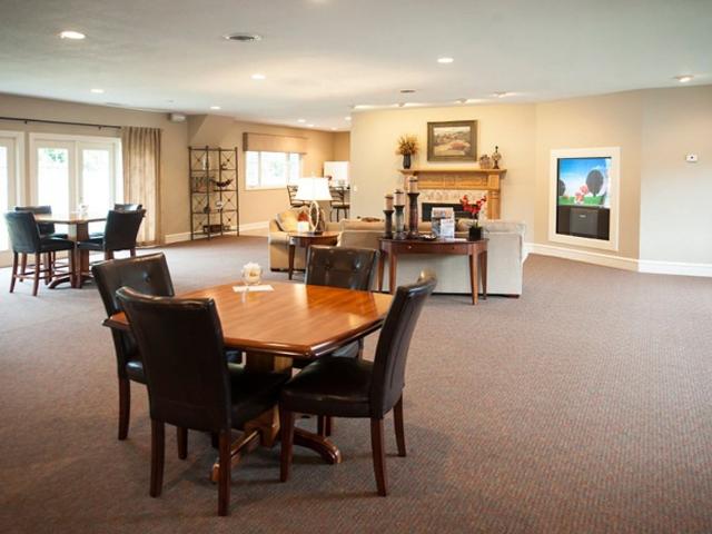 Autumn Creek Apartment Homes 2 Bedroom Apartment for Rent at 2034 Ardmore Ave, Fort Wayne, IN 46802 Westwood Fairway